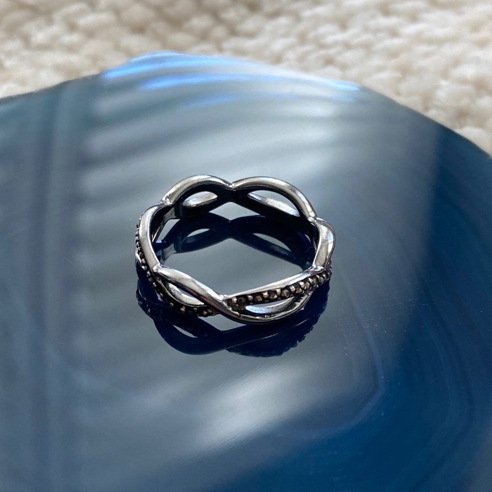 Infinity Design Crystal Sterling Silver Ring - Gem